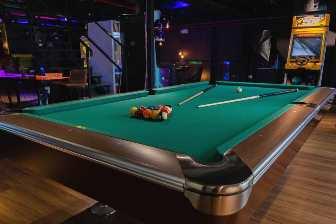 Crown VI 9 FT Pool Table | The Men's Cave Official Website