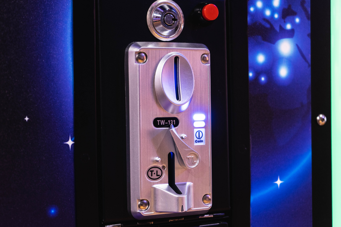 Coin-op Galaxis Air Hockey Table | The Men's Cave Official Website
