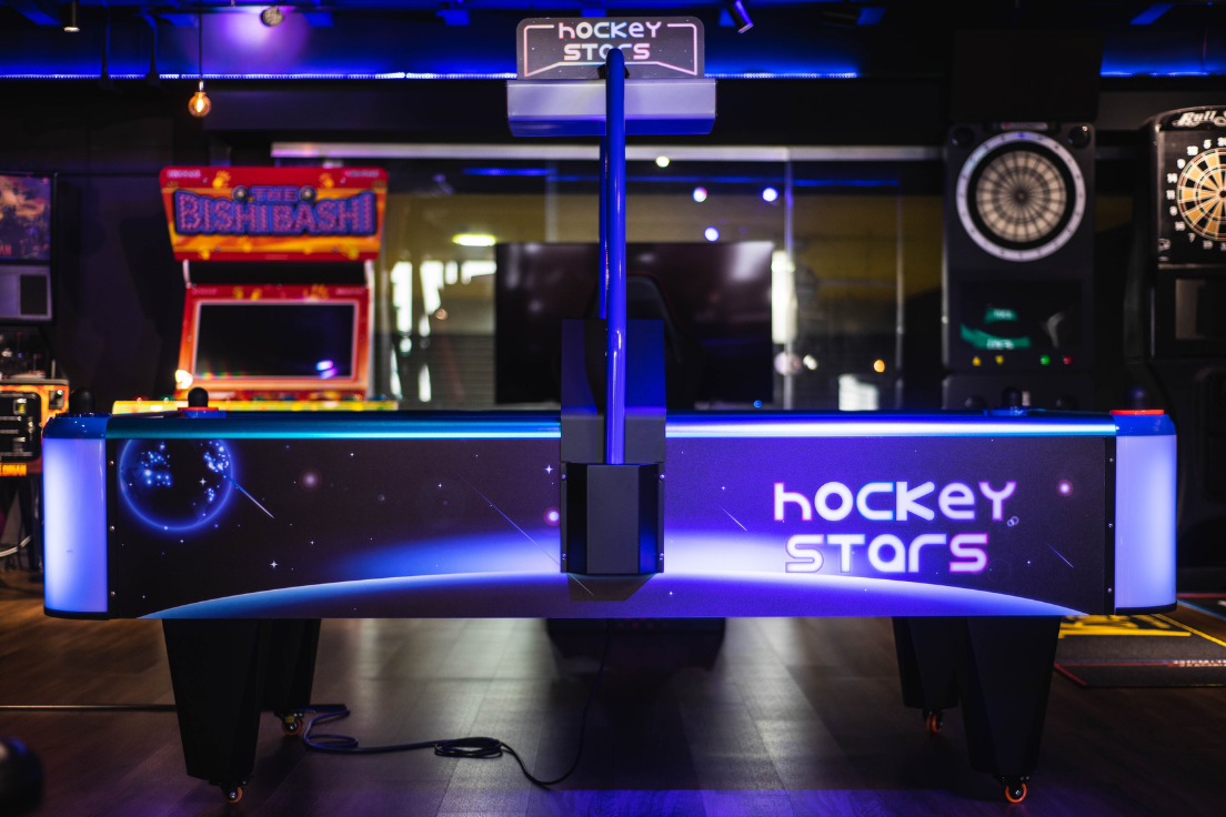 Coin-op Galaxis Air Hockey Table | The Men's Cave Official Website
