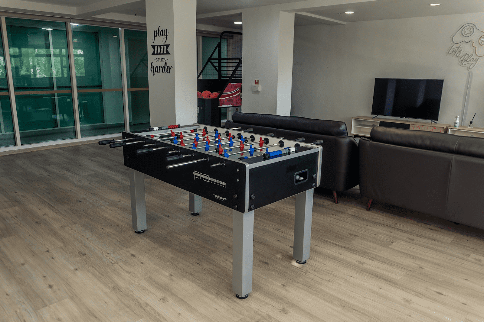 Creating an Engaging Breakout Area for Students: NUS Campus Hall - The ...